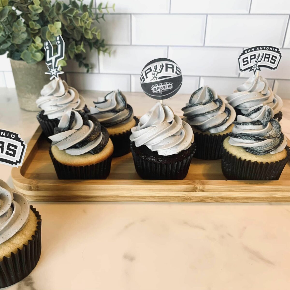 Spurs Sweets - Tiers of Joy